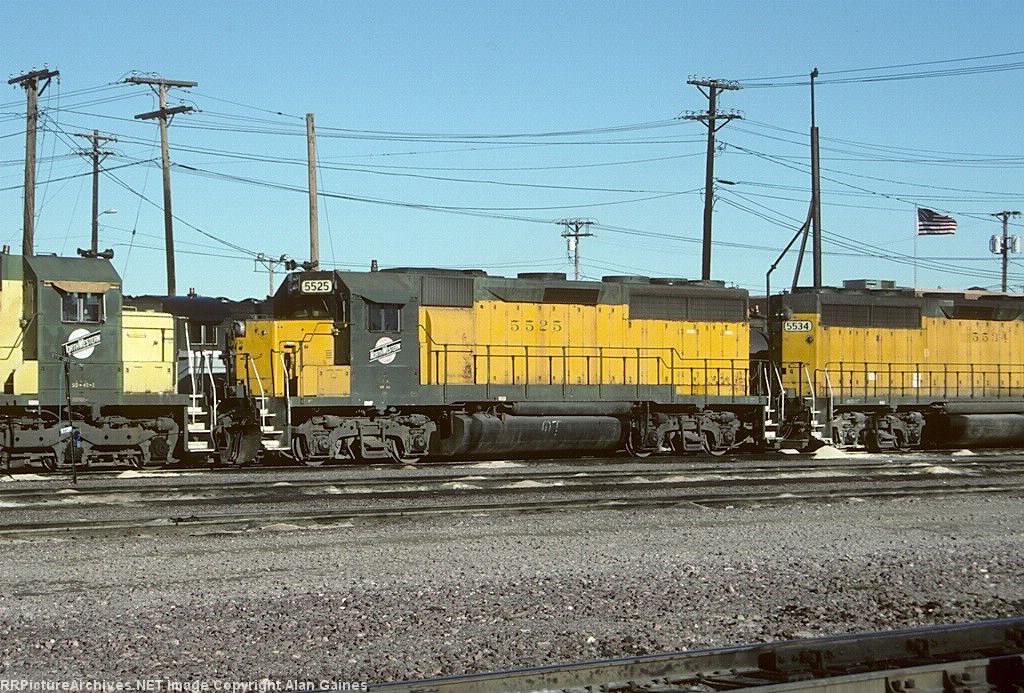 C&NW GP40 5525